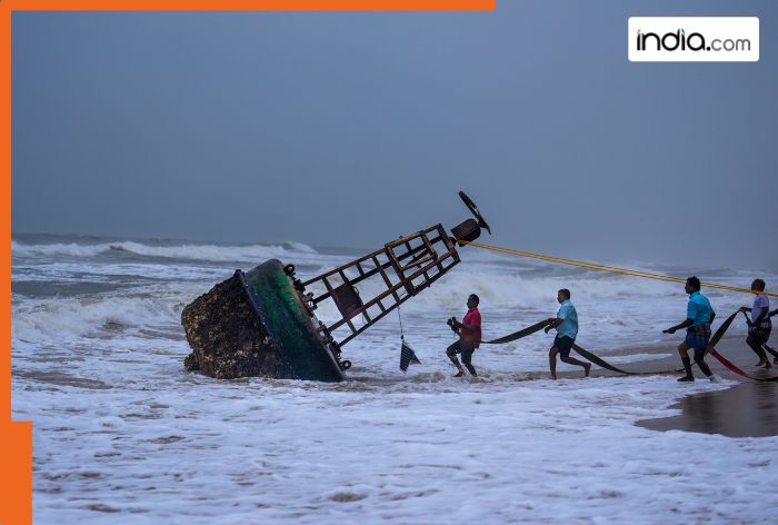 Cyclone Fengal: High tides in Chennai, IMD sounds 'red alert' for Tamil ...