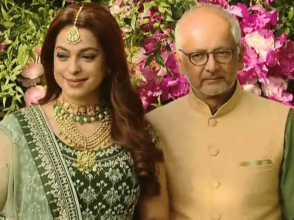 ‘पैसों के लिए की बुड्ढे से शादी', जूही चावला को लोगों ने मारे थे ताने ...
