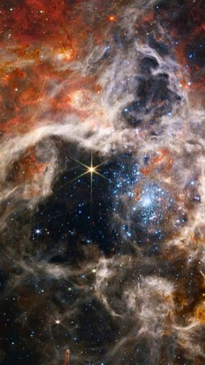 7 RARE space images captured by NASA Hubble Space Telescope