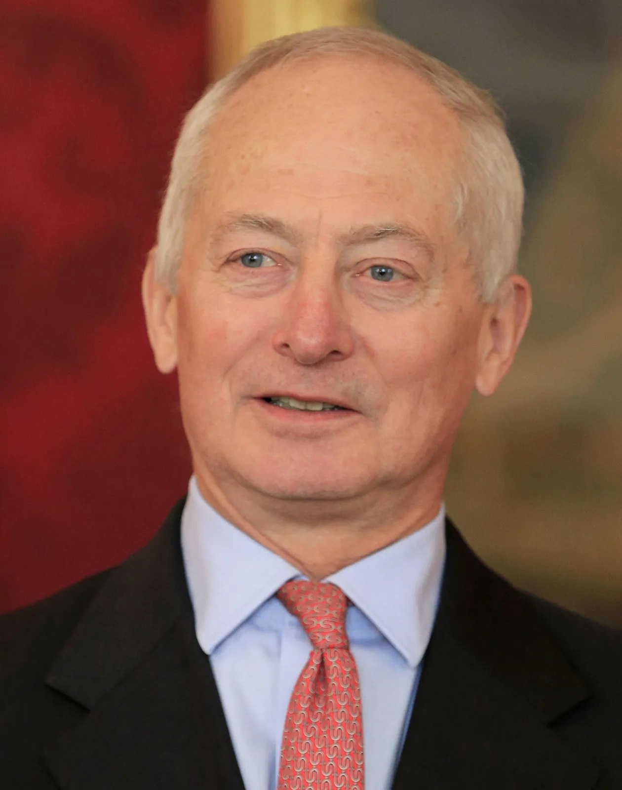 Meet world’s 10 richest kings, can buy a country with their wealth ...