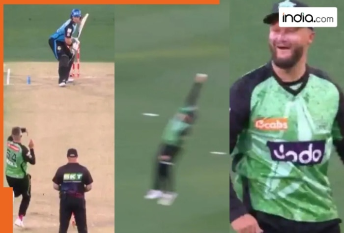 WATCH: Ben Duckett takes stunning one-handed catch to dismiss D'Arcy ...