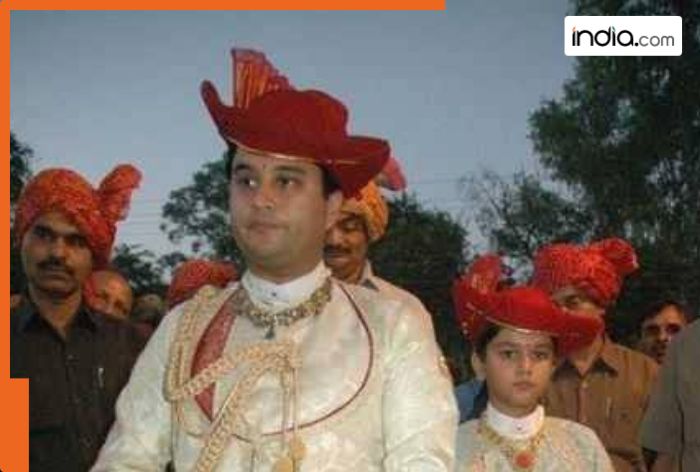 Inside Jyotiraditya Scindia's luxurious Jai Vilas Palace in Gwalior: It ...