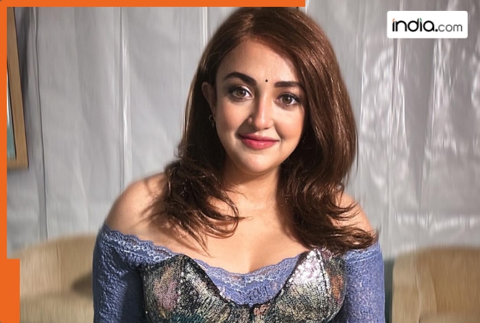 Monali Thakur dismisses her hospitalisation reports, shares 'Unwell due ...