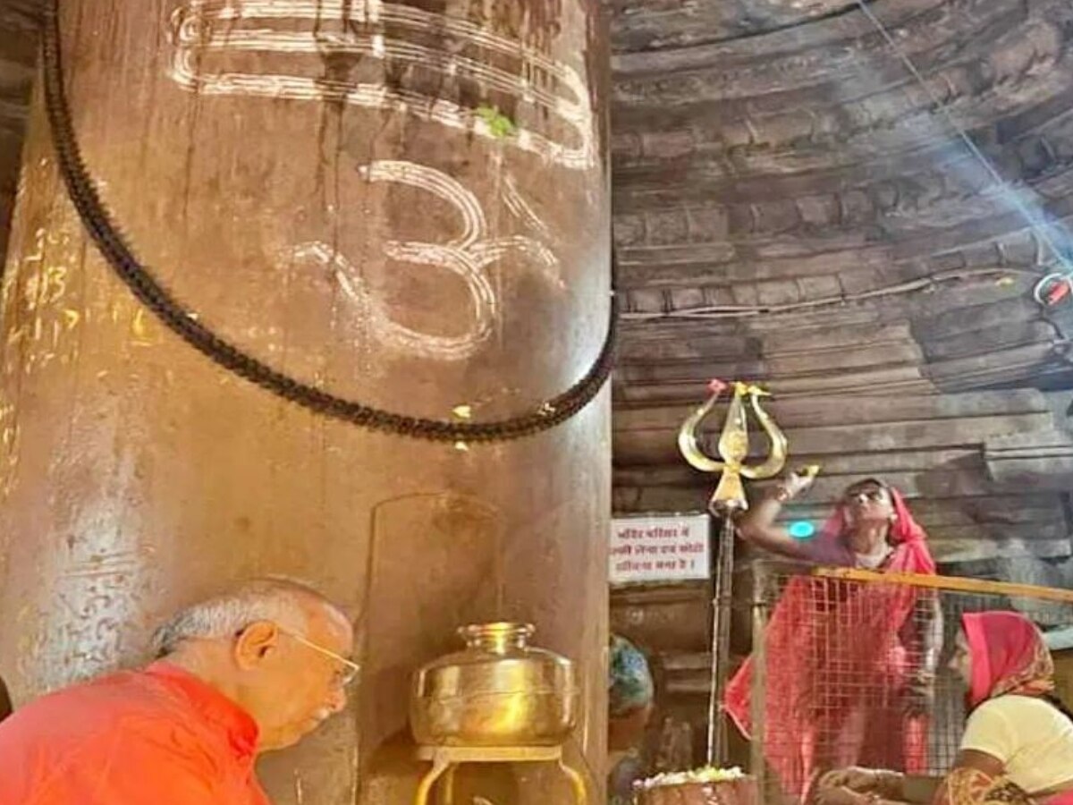 हर साल बढ़ती है इस शिवलिंग की लंबाई, माना जाता है जीवित