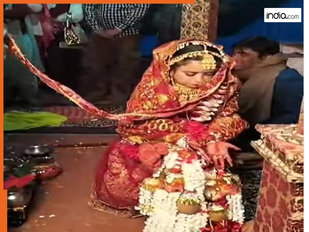 Dulha Dulhan Ka Video: शादी में ऐसा क्या हुआ! सात फेरों के बीच दुल्हन ...