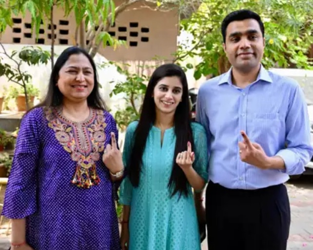 Meet Paridhi Adani, billionaire Gautam Adani's elder daughter-in-law, she is married to..., is a ...