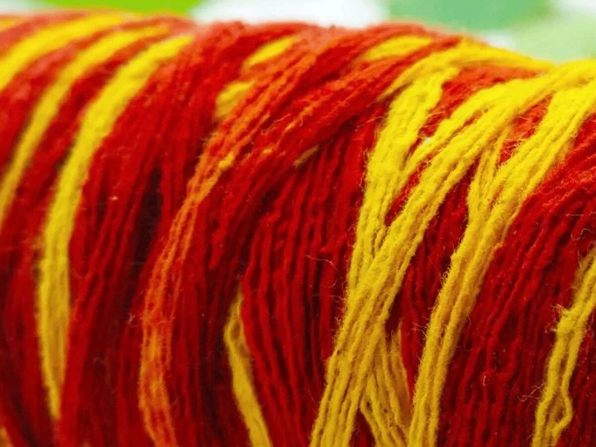 Kalava Tie Rules: कलाई पर कलावा कितनी बार लपेटना चाहिए? इसे कितने दिनों ...