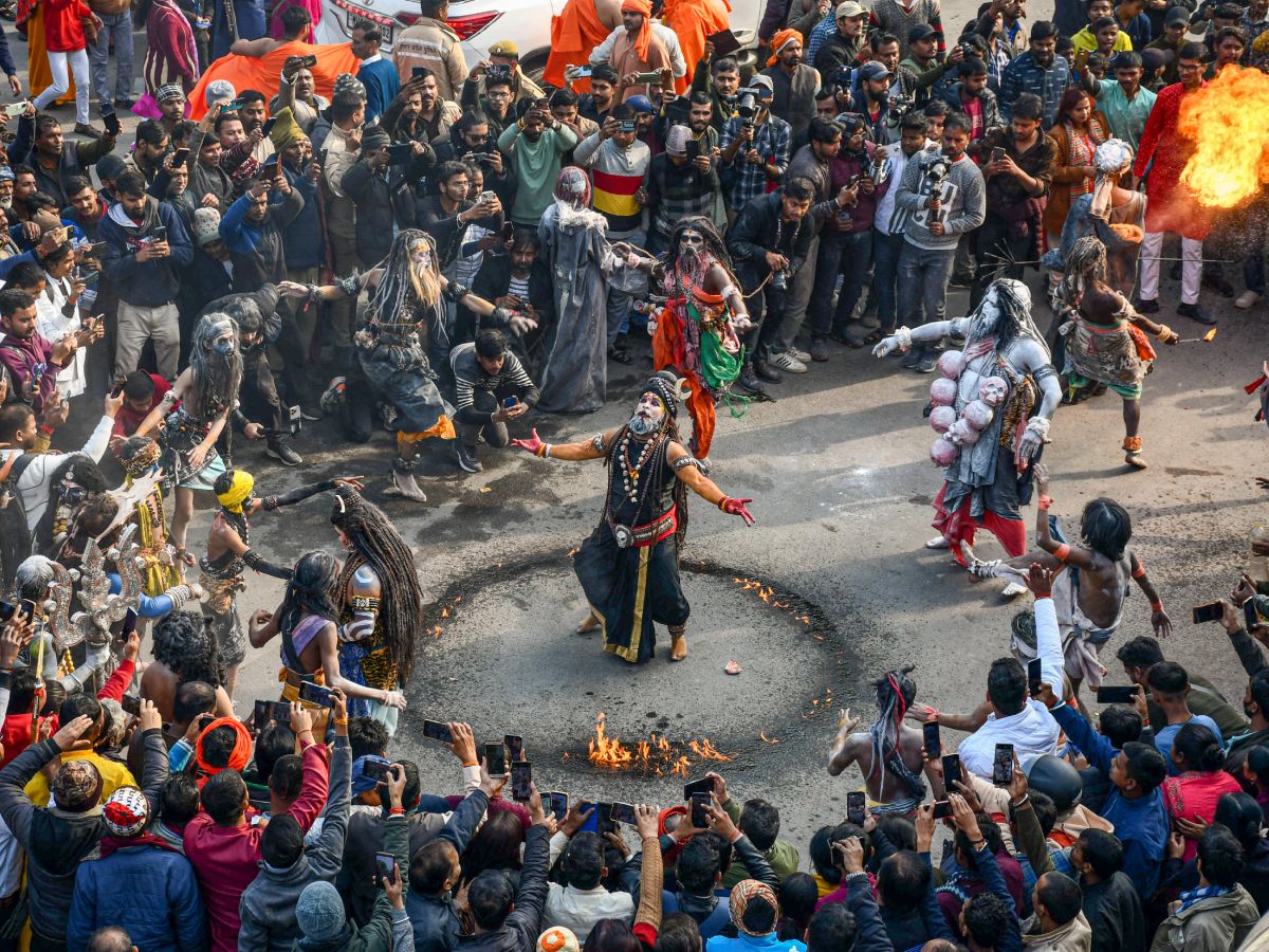 Maha Kumbh Mela: दिलचस्प है महाकुंभ में पहुंचे उदासीन अखाड़े का इतिहास ...