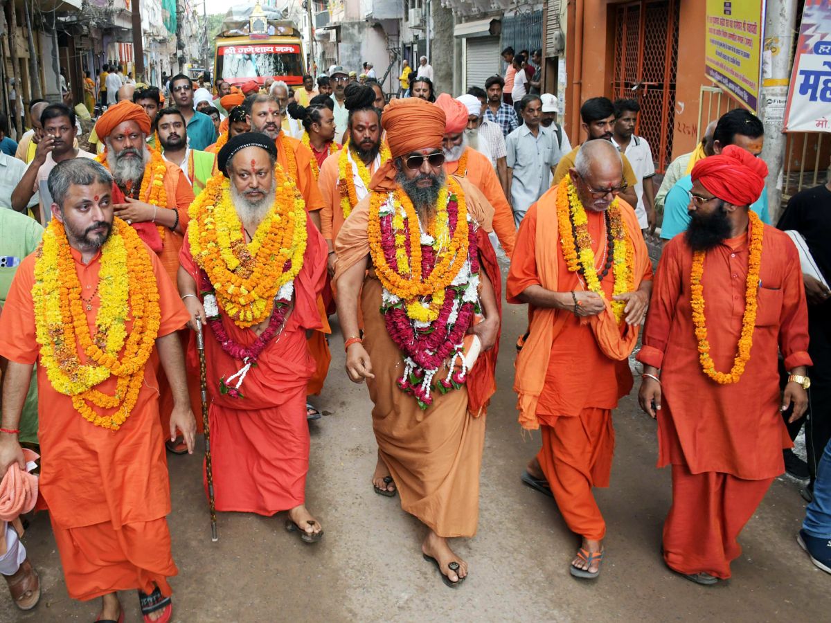 Maha Kumbh Mela: दिलचस्प है महाकुंभ में पहुंचे उदासीन अखाड़े का इतिहास ...