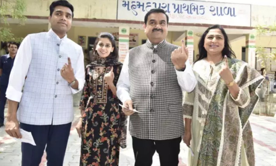 Meet Paridhi Adani, billionaire Gautam Adani's elder daughter-in-law ...