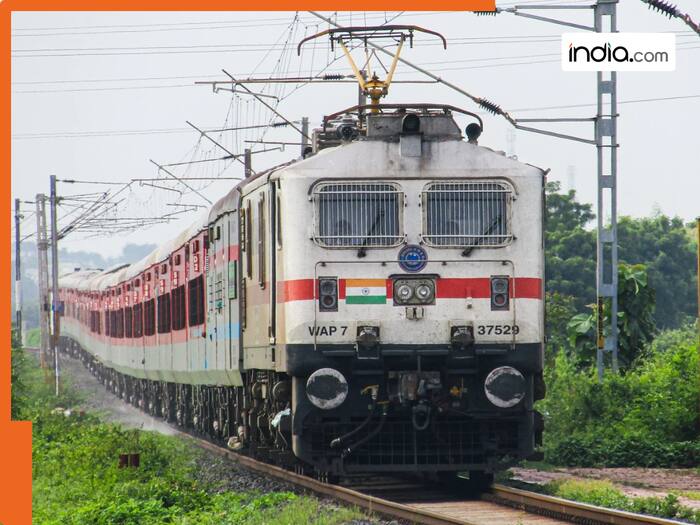 6 साल से पाकिस्तान में खड़ी है भारतीय रेलवे की ये ट्रेन, कारण जान चौंक ...