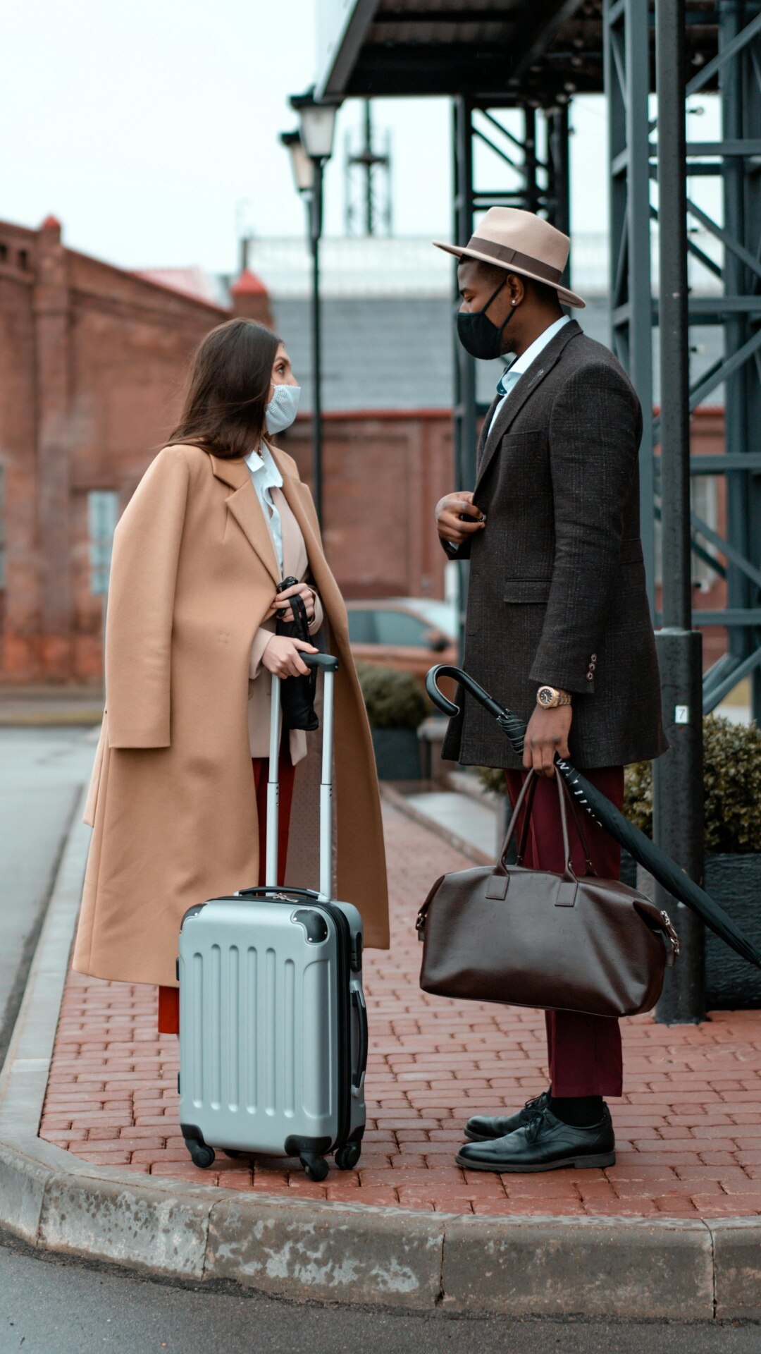 Get Ready for Vacation: Shop Trendy and Durable Luggage Trollies on Amazon!