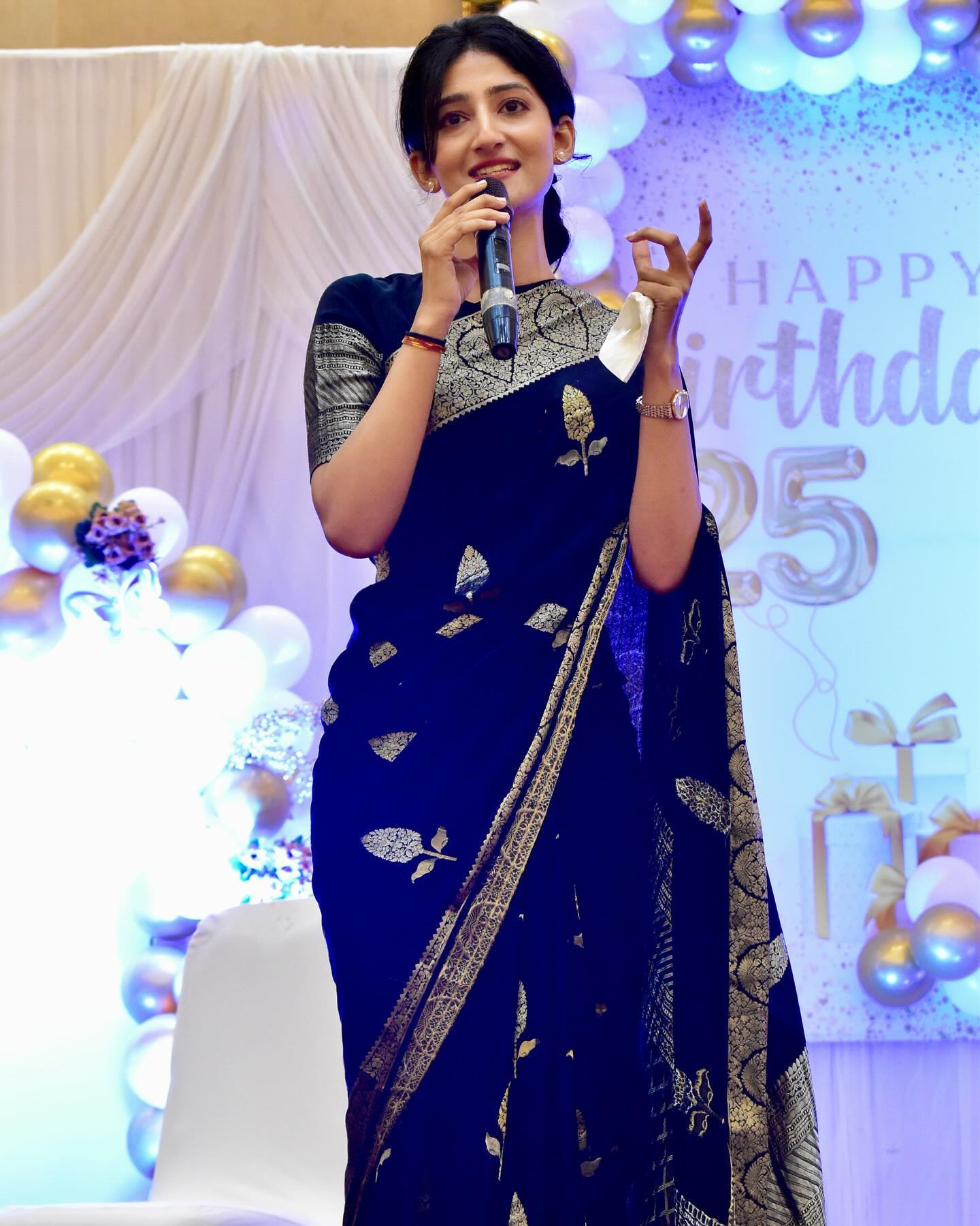 Meet IAS officer who didn’t use phone for 3 years, cracked UPSC, became ...