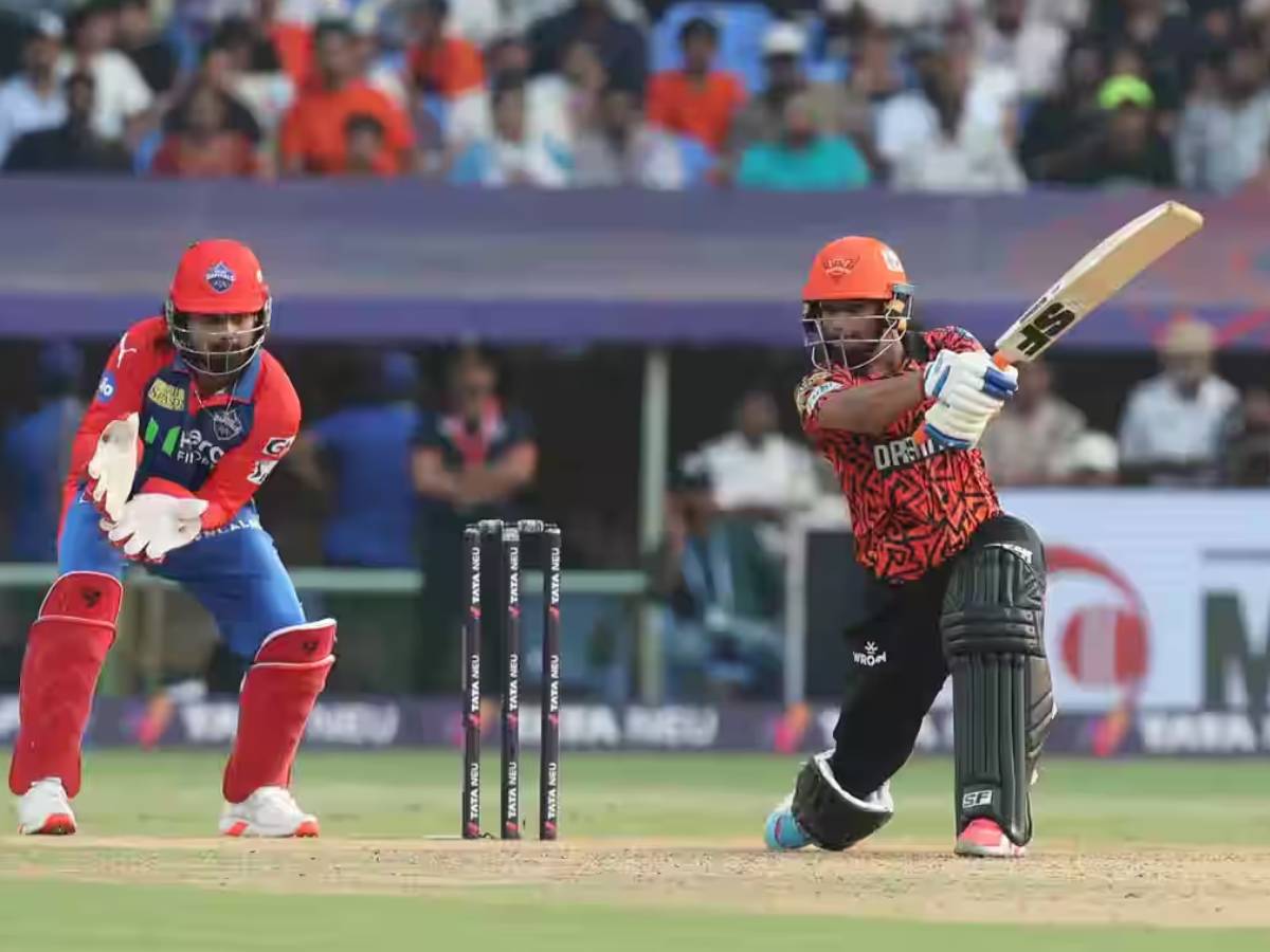 Who is Aniket Verma: कौन हैं अनिकेत वर्मा? जिन्होंने अक्षर-कुलदीप की ...