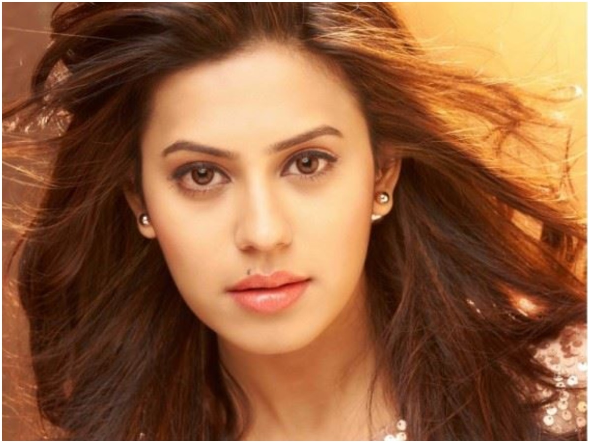 Who is Ranya Rao: 14 किलो सोने के साथ पकड़ी गई रान्‍या राव है कौन ...