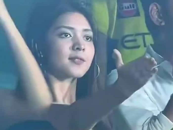 IPL की नई मिस्ट्री गर्ल Aaryapriya Bhuyan कौन है? सिर्फ एक रिएक्शन ने रातोंरात बना दिया स्टार ...