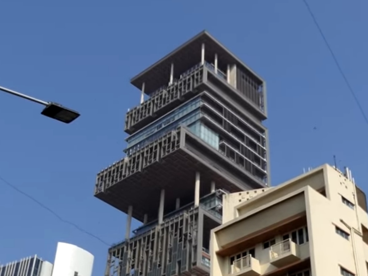 Why Mukesh Ambani family live on the top floor of Antilia No AC for ...