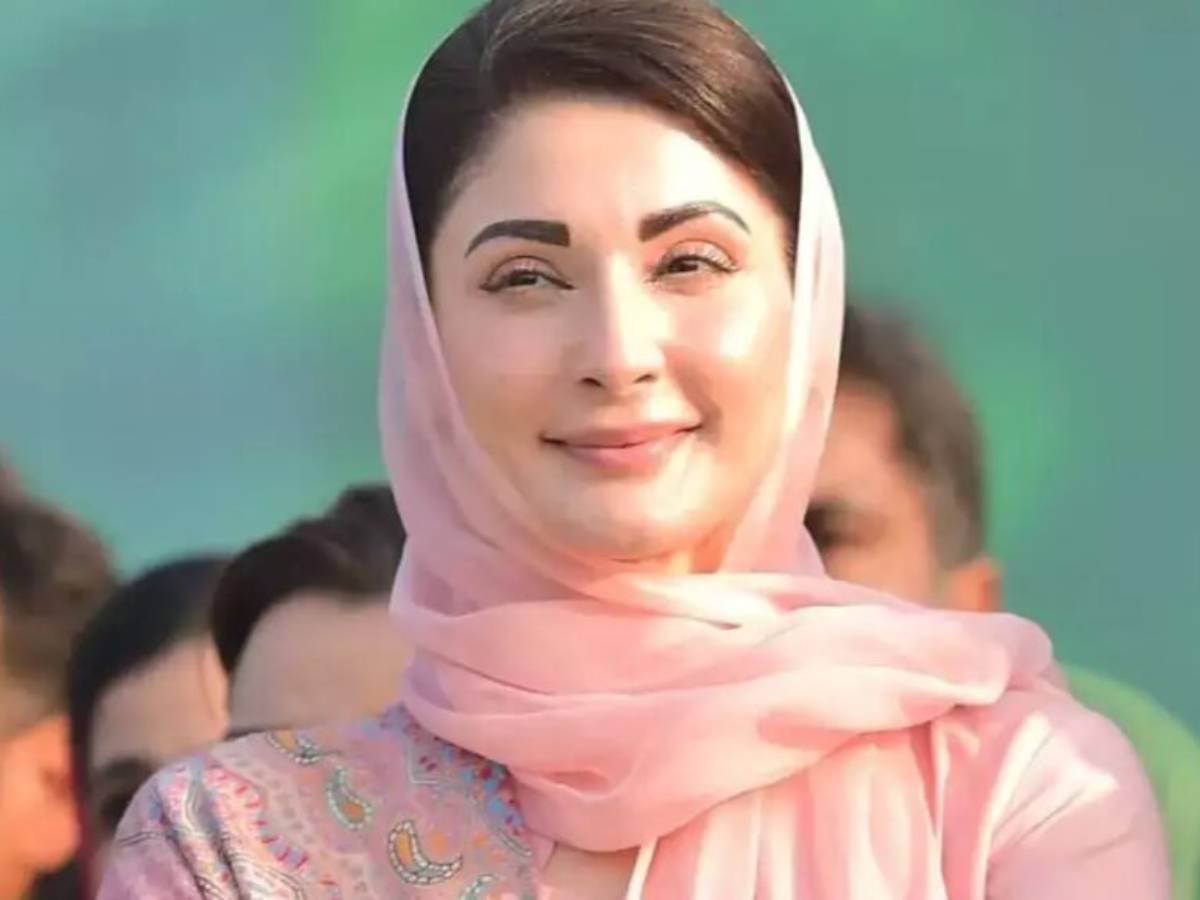 इनसे खूबसूरत पूरे पाकिस्‍तान में नहीं! कोई फिल्मी सितारा तो कोई नेता ...