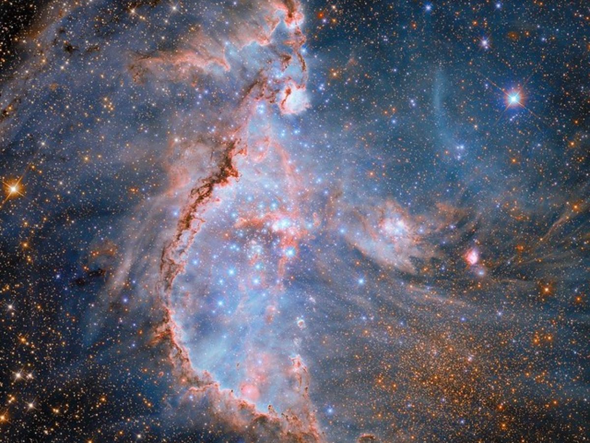 NASA के हबल टेलीस्कोप ने खींची स्पेस की अद्भुत तस्वीरें, अंतरिक्ष का ...