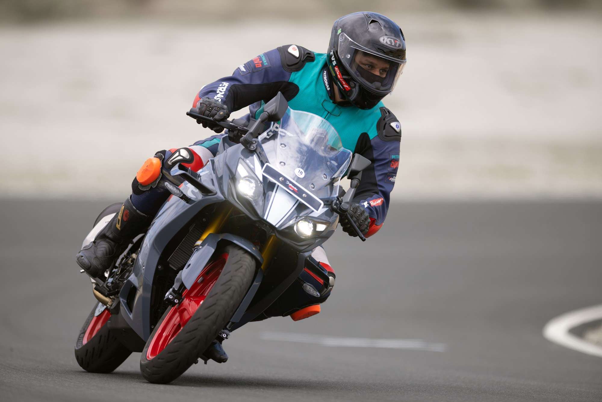 TVS Introduces 2025 Apache RR310 with Feature and Emission Updates