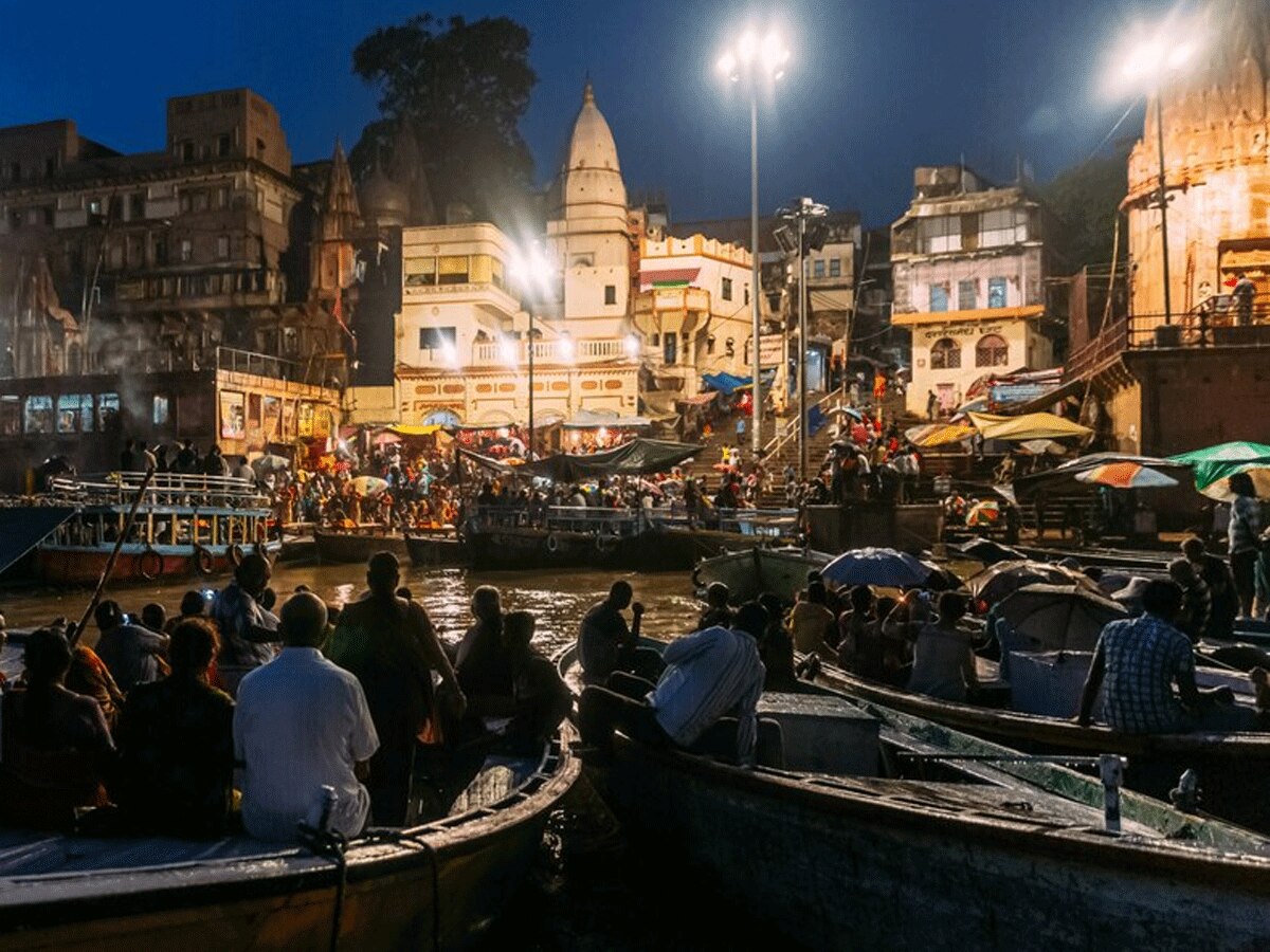 बनारस से गंगाजल या वहां की गीली मिट्टी अपने घर क्यों नहीं ले जाने चाहिए ...