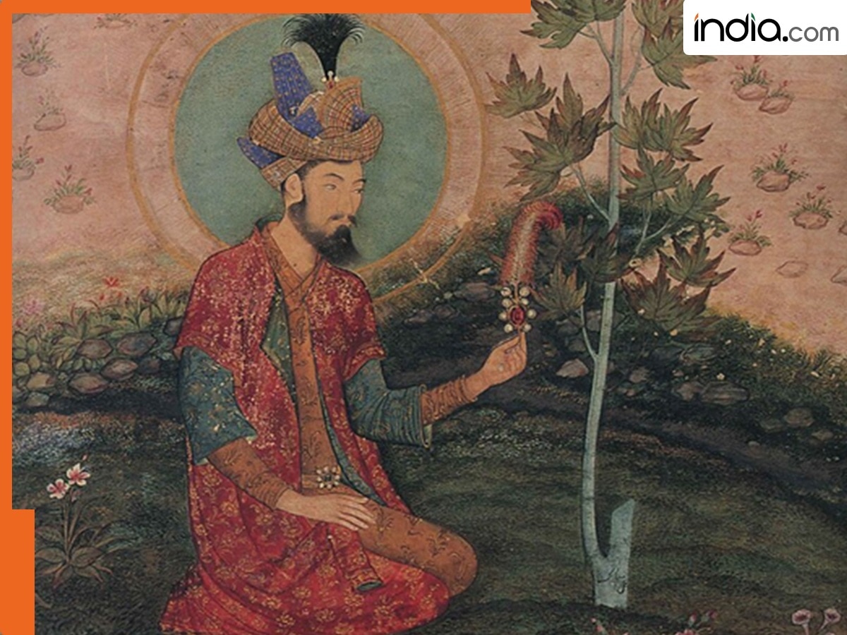 इस जगह की सीढ़ियों से गिरकर चली गई थी इस मुगल बादशाह की जान, दिल्ली में ...