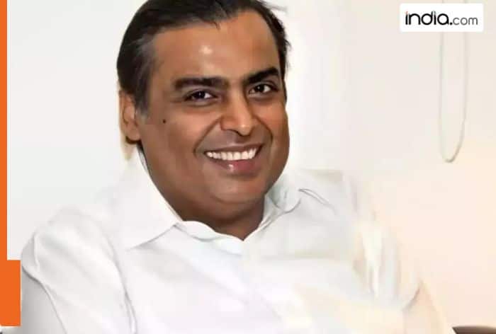 Mukesh Ambani, whose net worth is Rs 8454831000000, wears only white ...