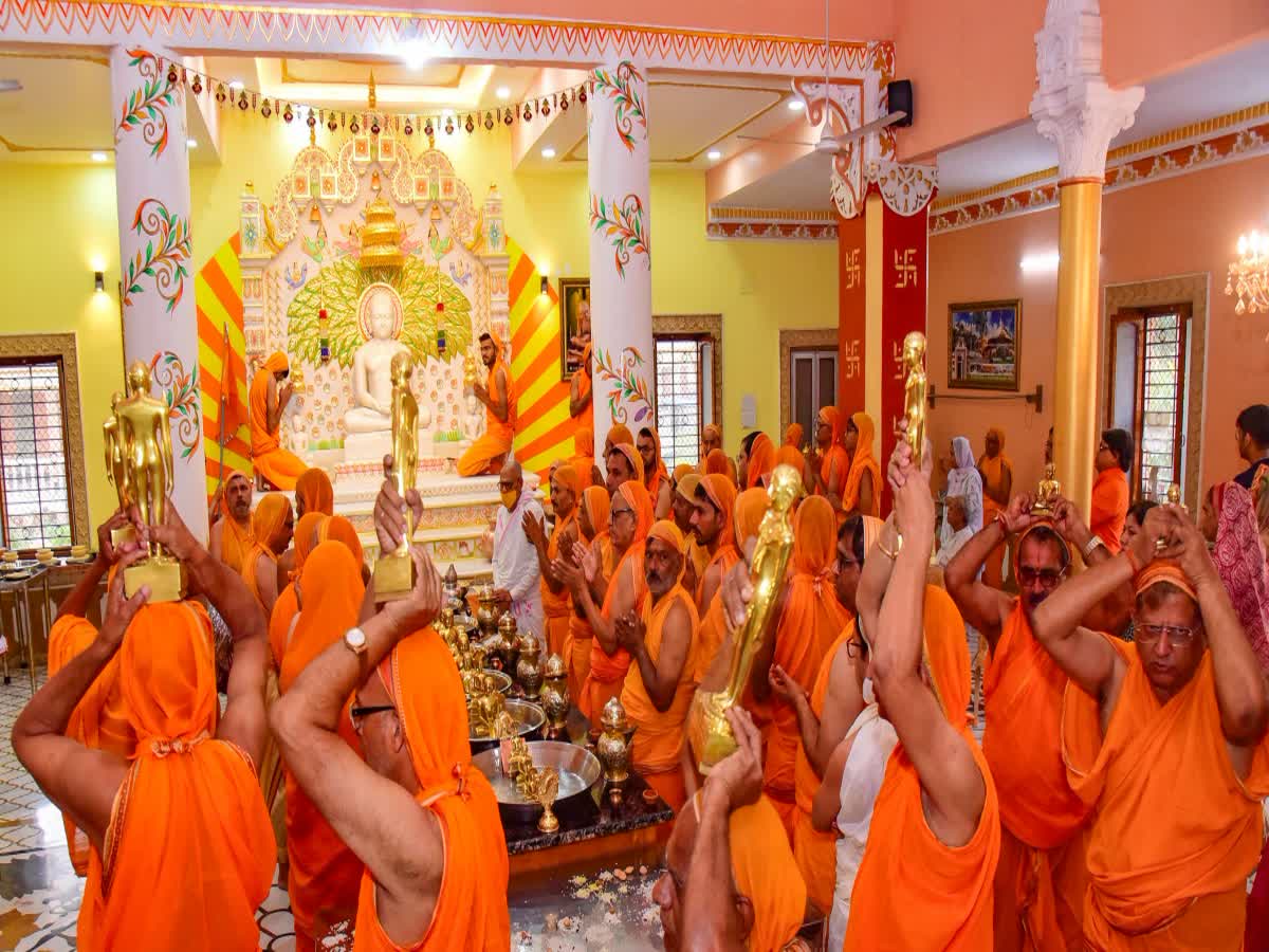 Santhara Pratha: क्या है जैन धर्म की संथारा प्रथा, जिसकी वजह से गई 3 ...