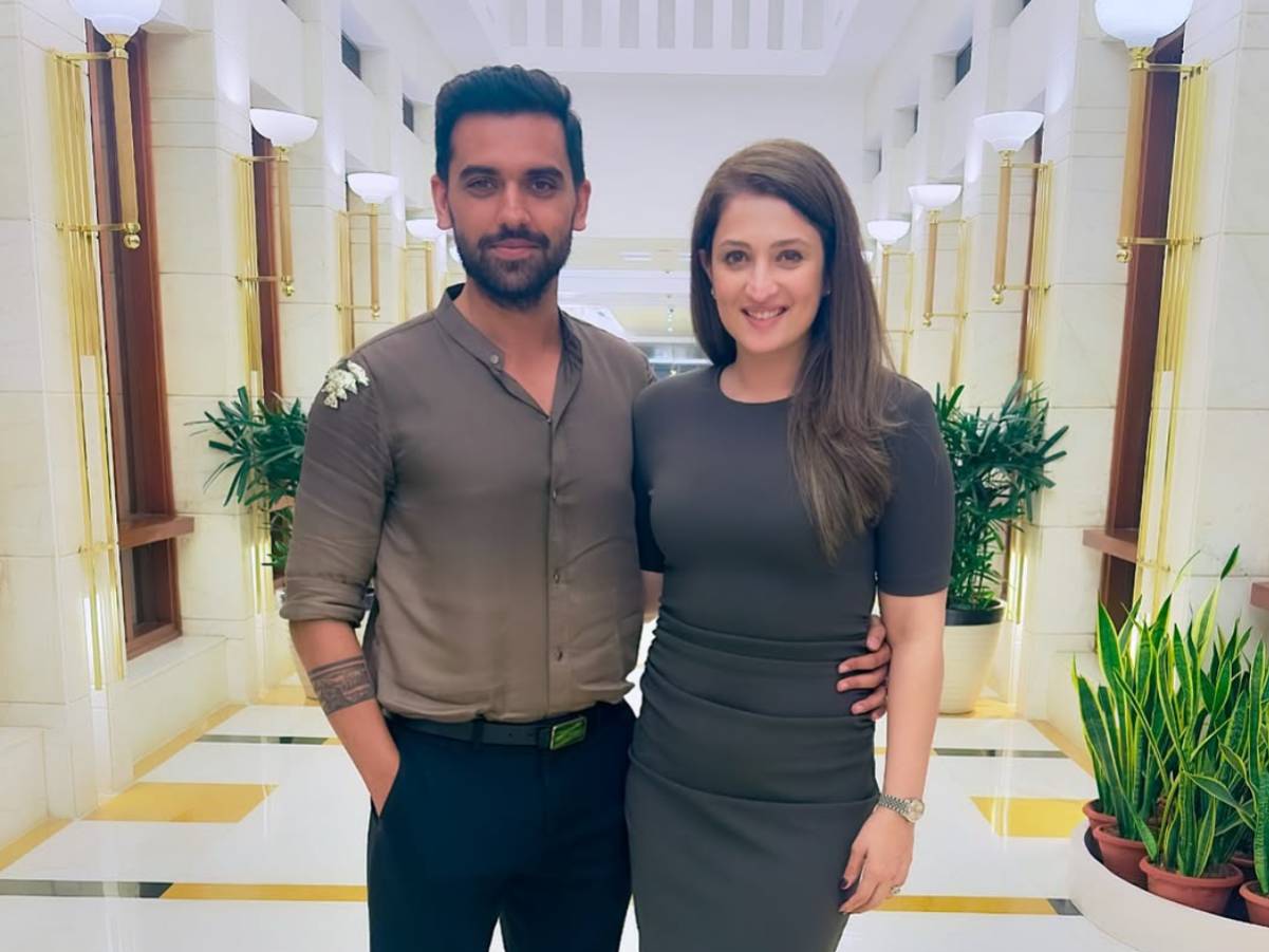 बहन की दोस्त को दिल दे बैठा यह क्रिकेटर, घुटनों के बल बैठकर रोमांटिक ...