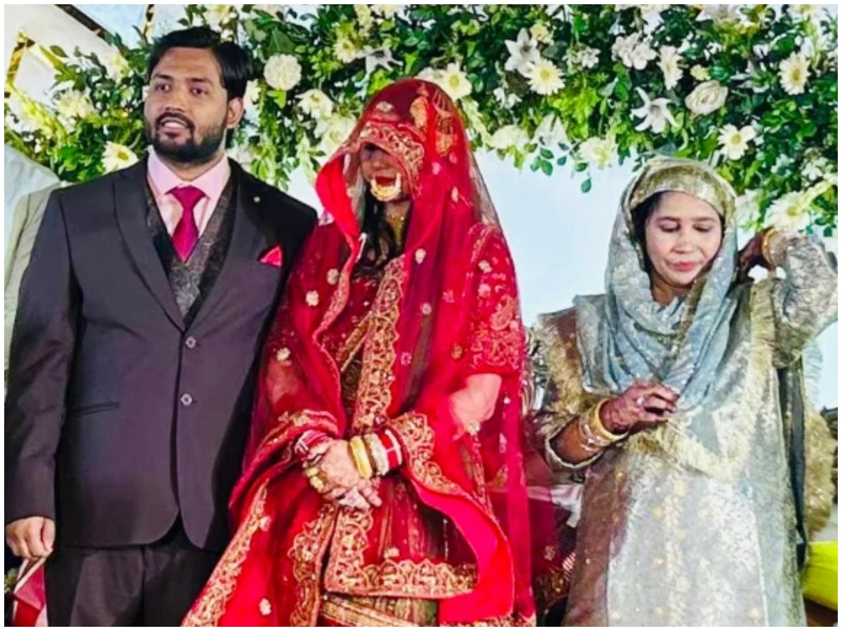 Khan Sir Wife Photo: खान सर की दुल्हन की सामने आई पहली फोटो, स्टेज पर ...