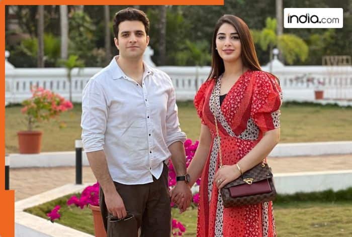 Meet IAS Athar Aamir's second wife, as glamorous as any Bollywood actress, he was once married ...