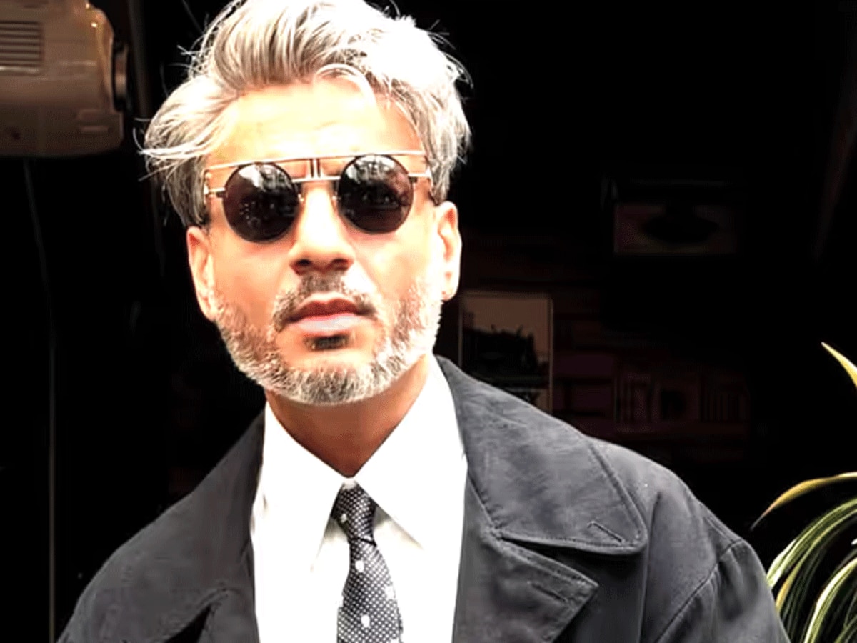 अंबानियों के बाल कौन काटता है? शादी में राधिका के जूड़े से ज्यादा ...