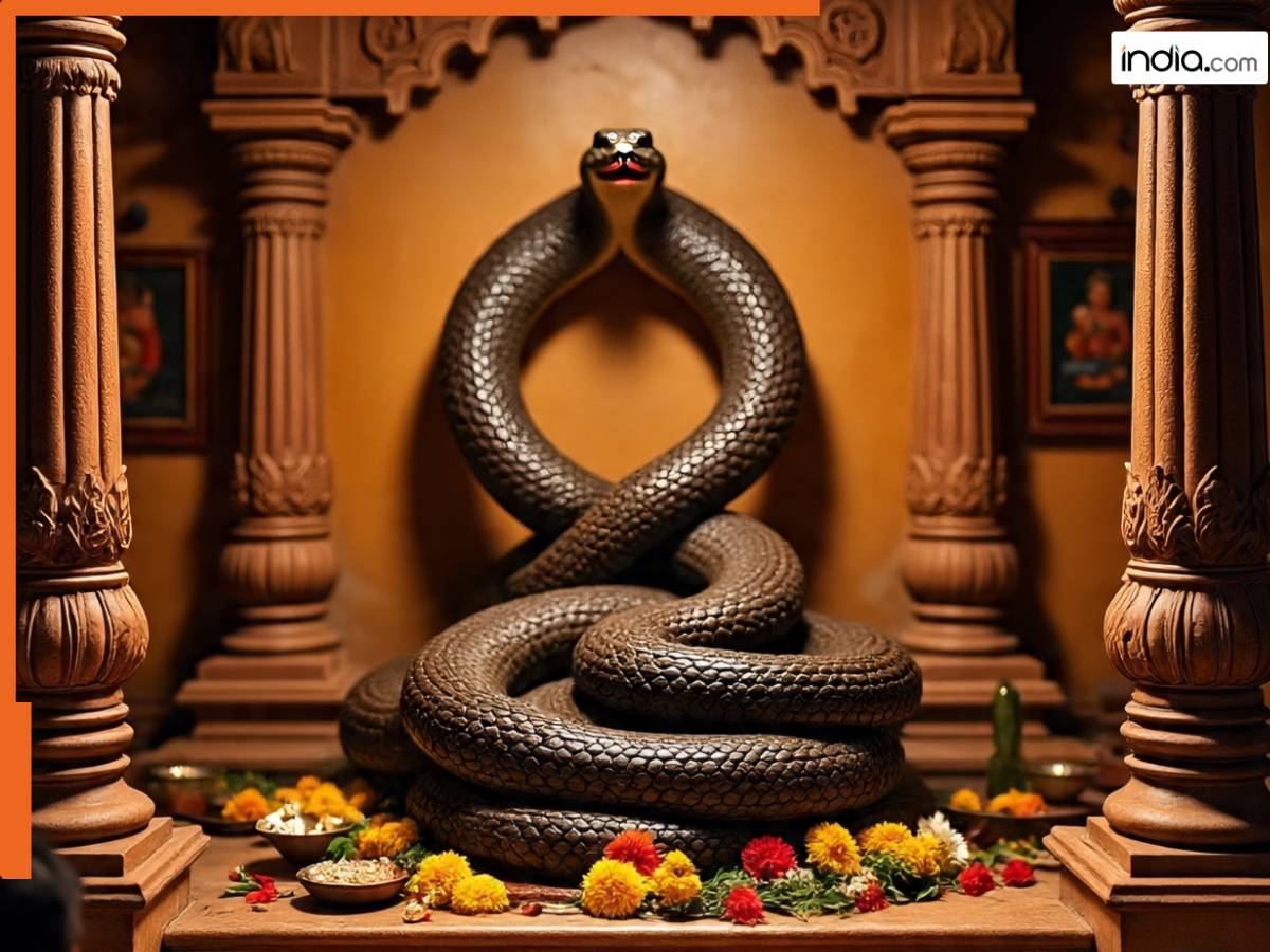 Nag Panchami 2025: कैसे शुरू हुई नाग पंचमी के दिन गुड़िया पीटने की ...