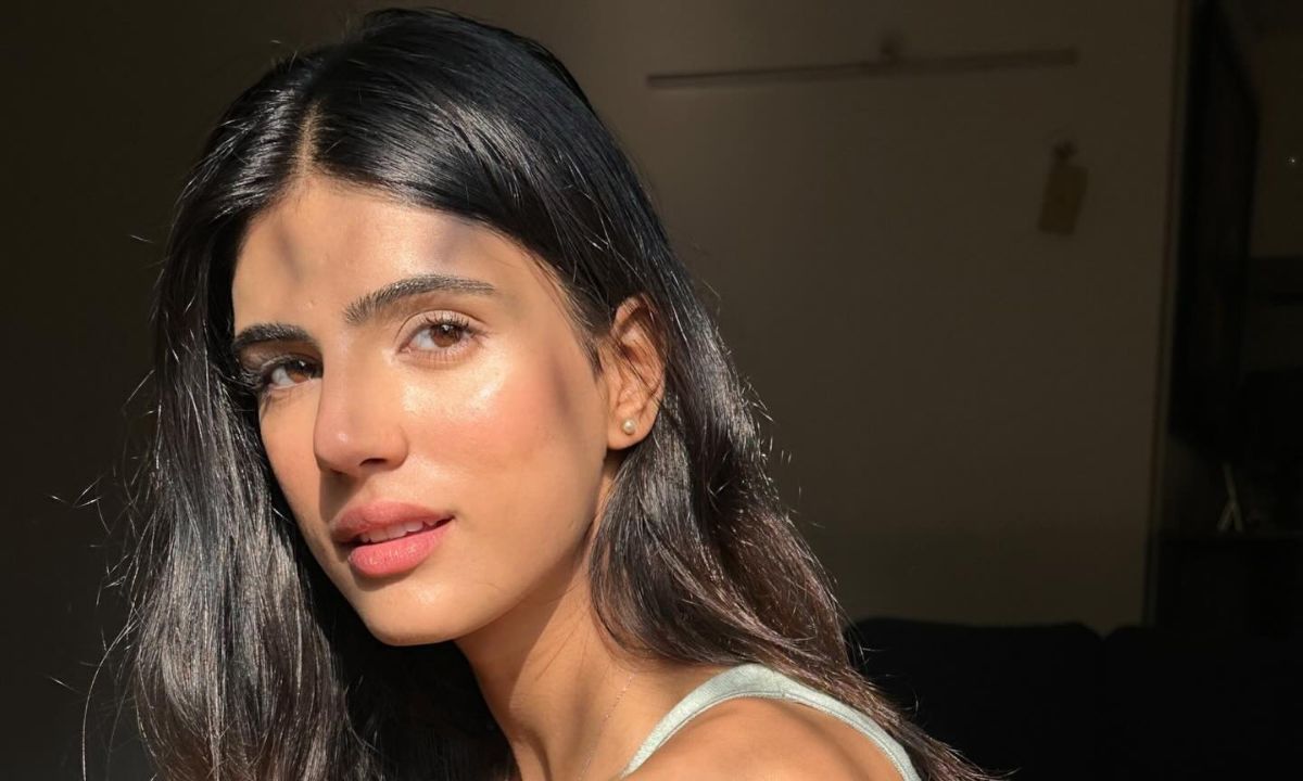 बॉर्डर 2 में वरुण धवन के साथ नजर आएगी 16 साल की मेधा राणा, आर्मी बैकग्राउंड से है नाता