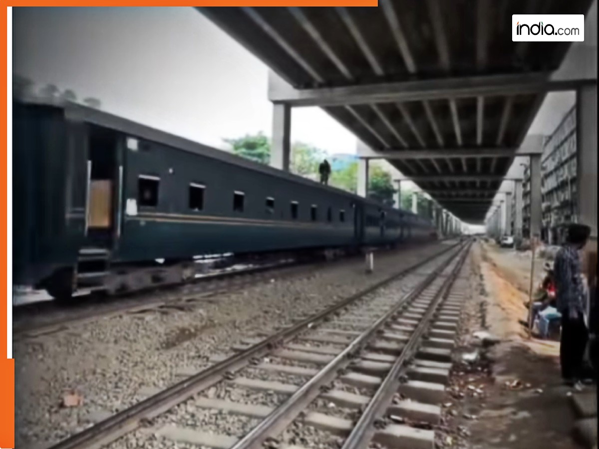 Train Ka Video: चलती ट्रेन की छत पर पहुंच गई महिला, फिर जो किया आंखों ...