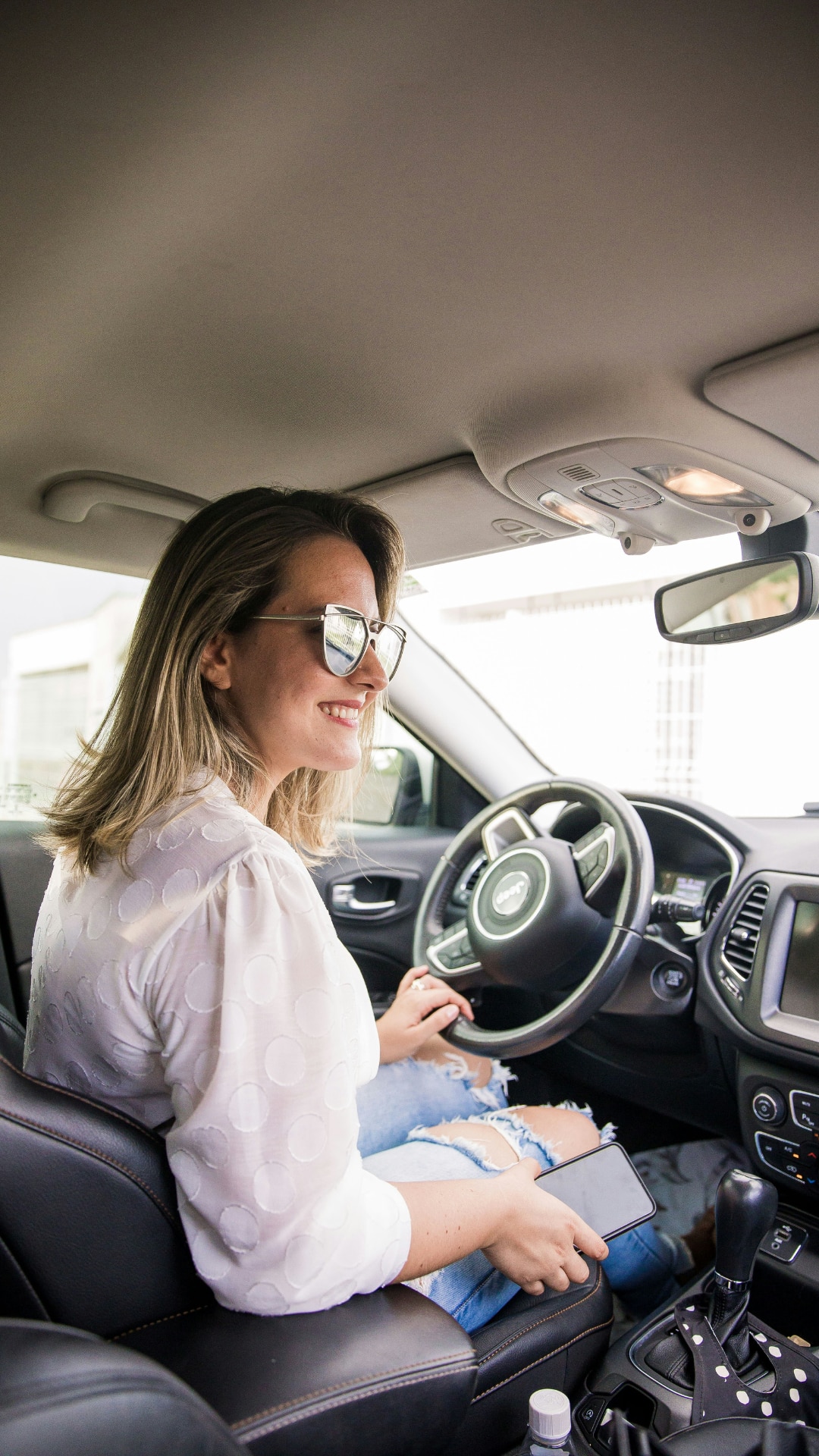 Smart Essentials: Top 7 Accessories for a Tidy Car