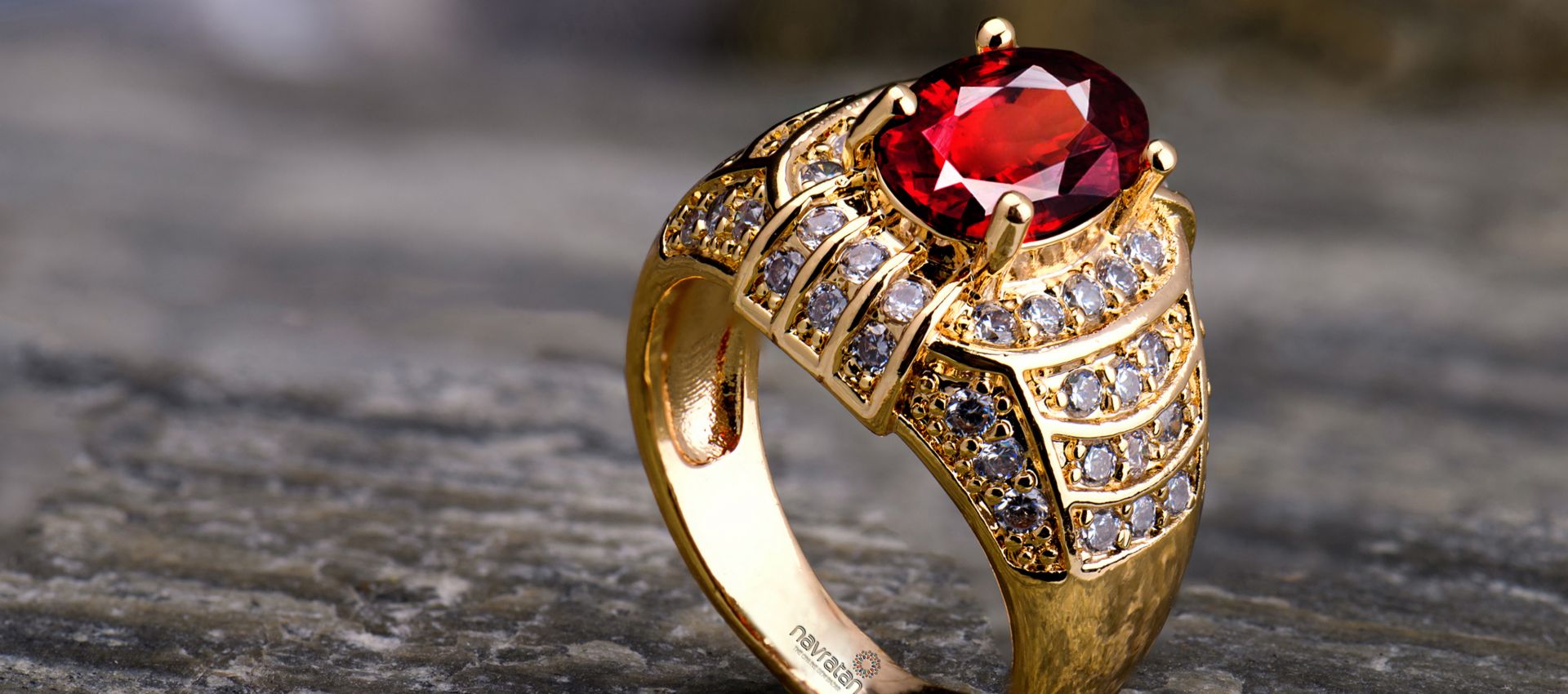 Rahu Gemstone: राहु का रत्न इन राशियों को बनाता है मालामाल, हर क्षेत्र ...