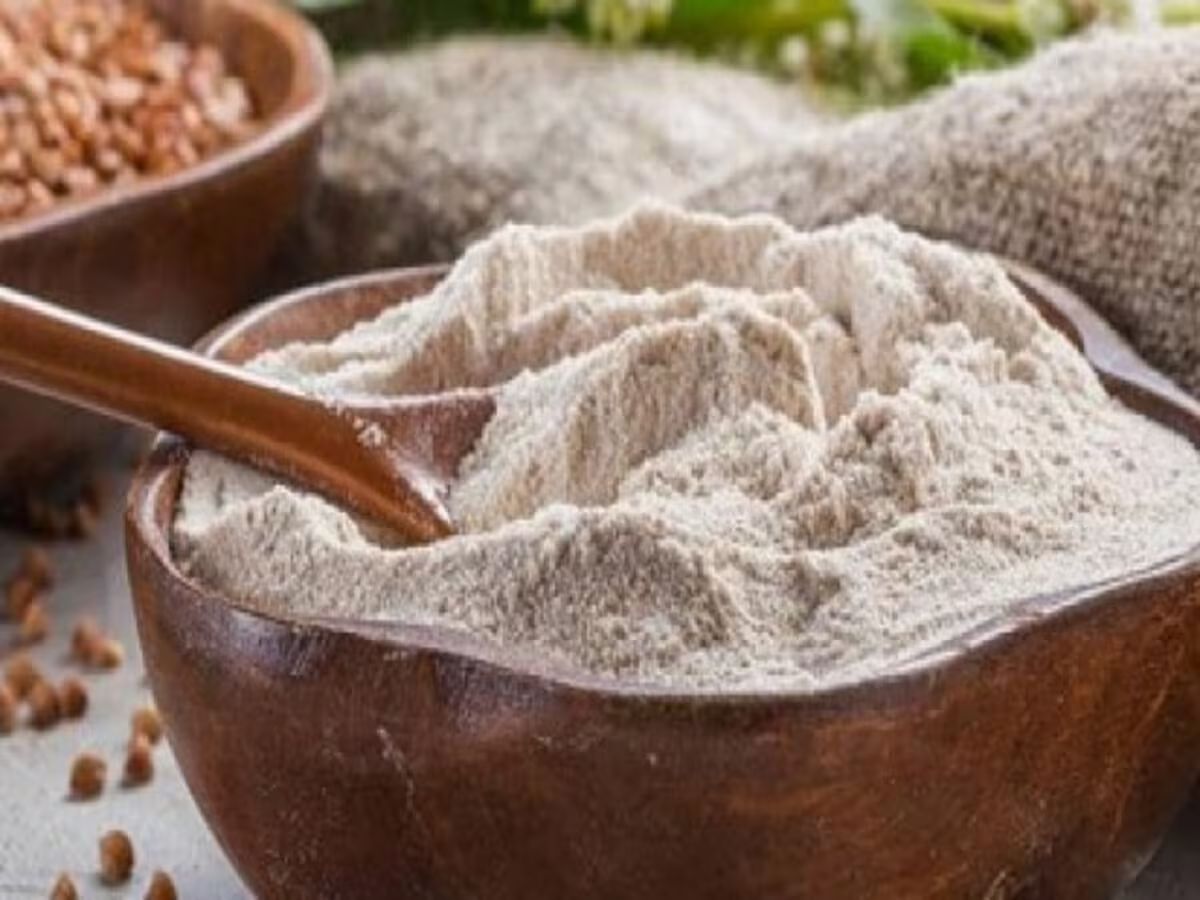 व्रत में काम आएगी ये ट्रिक! ऐसे पहचानें कुट्टू का आटा पुराना है या ताजा ...