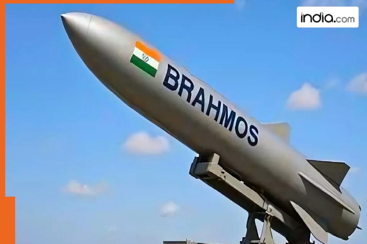 More tensions for Pakistan and China; First batch of Lucknow-made BrahMos missiles flagged off ...