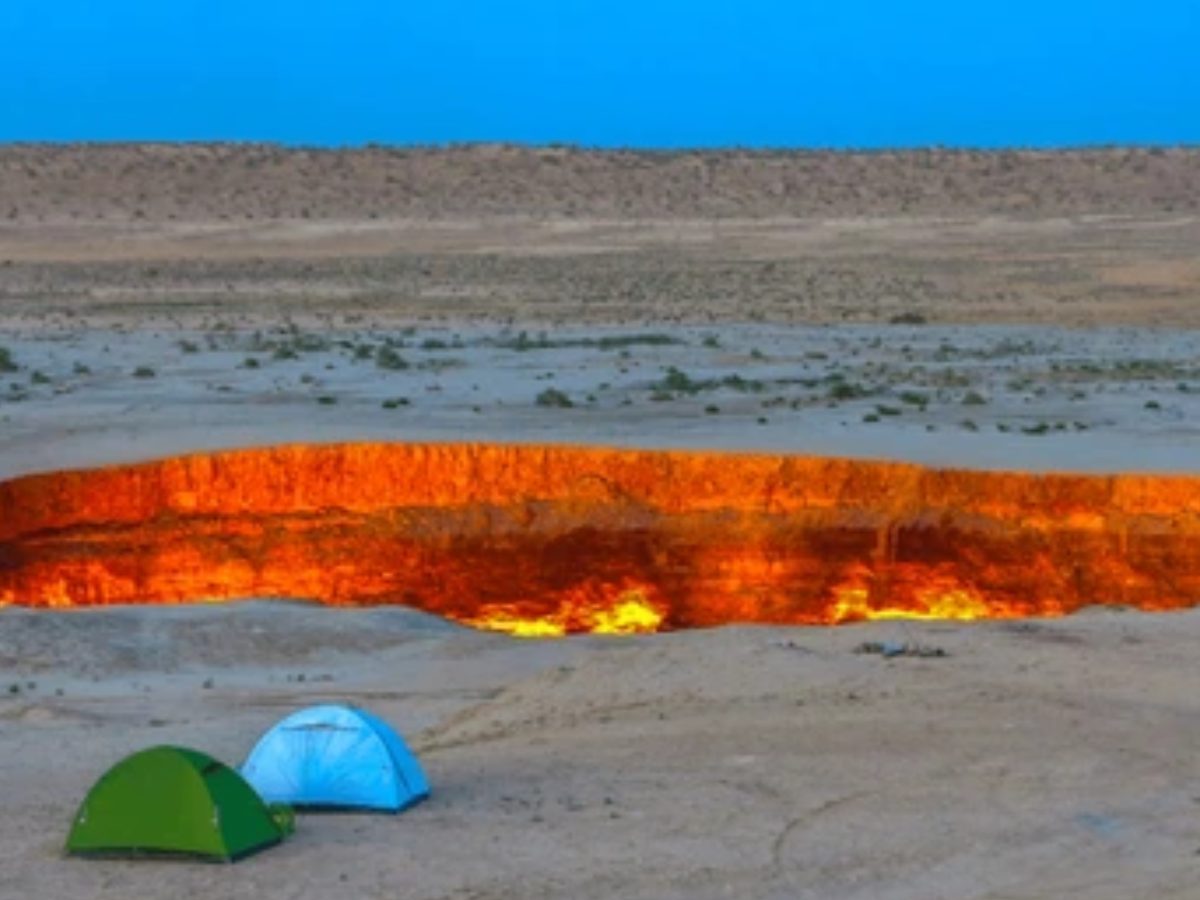 वैज्ञानिकों की गलती के कारण खुला 'नर्क का दरवाजा', इस जगह पर 50 सालों से धधक रही आग, अधूरी ...