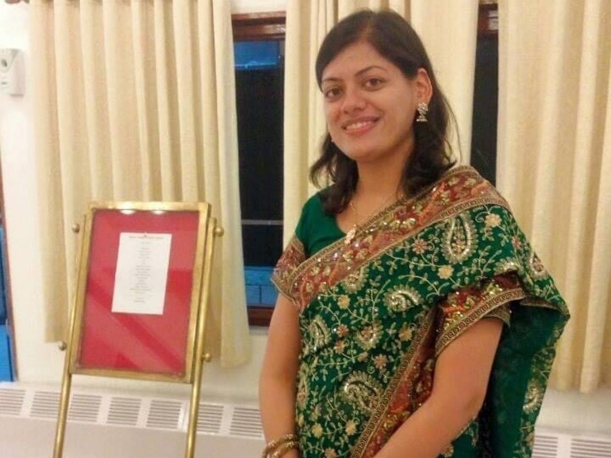 कौन हैं IAS भारती दीक्षित? अधिकारी पति पर लगाया जबरन शादी, मार-कुटाई और ...