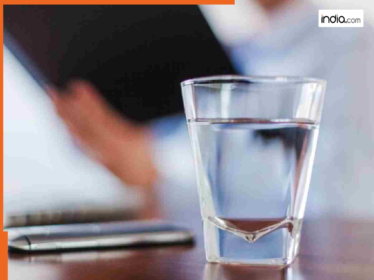 किस रंग का होता है पानी? सही जवाब खोजते-खोजते थक जाते हैं लोग! जानिए यहां