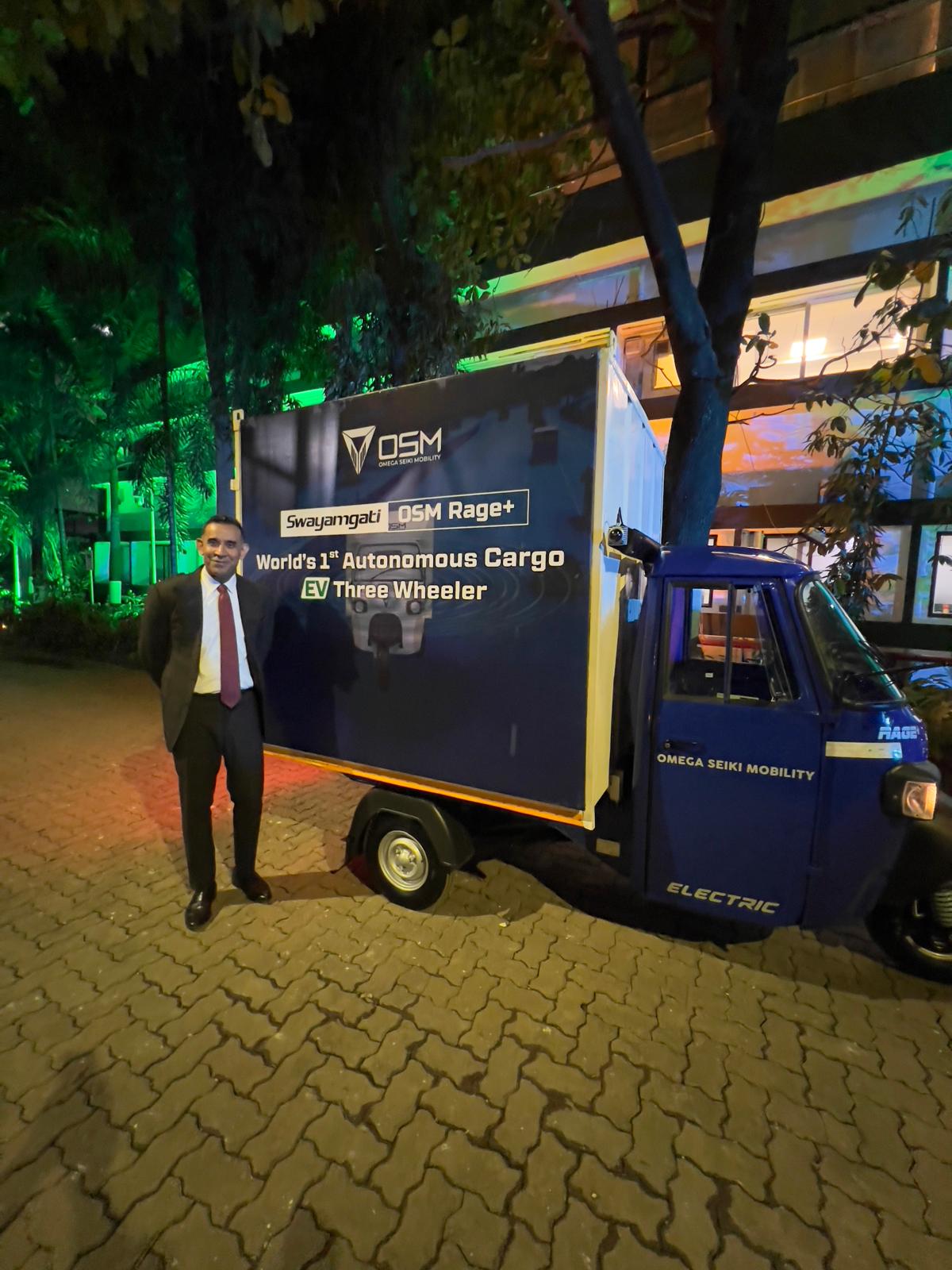 OSM Launches India’s First Autonomous Cargo EV, Swayamgati Cargo ...