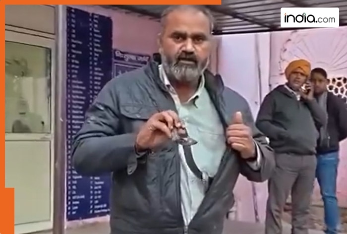 Snake bites man, he reaches hospital with snake snuggled in his jacket ...