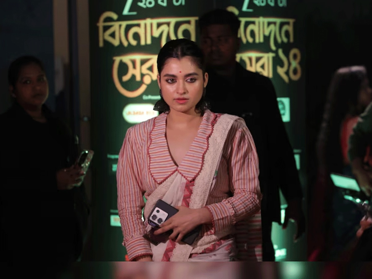 Zee 24 Ghanta Binodone Sera 24: priyanaka sarkar-Shyamoupti Mudly ने ...