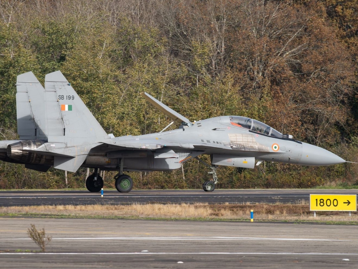 5th जेनरेशन फाइटर से भी खतरनाक बनेगा Su-30MKI, हर लड़ाकू विमान को आठ R ...