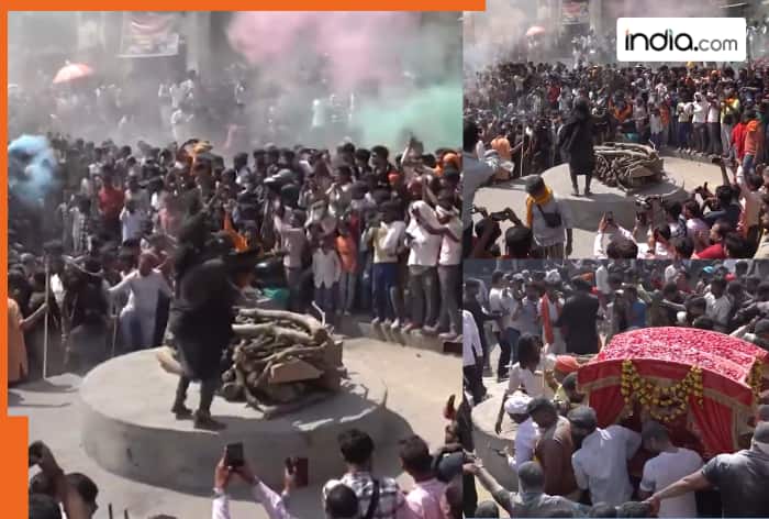 Holi 2026: Varanasi's 'Masane ki Holi' with burning pyres and ashes ...