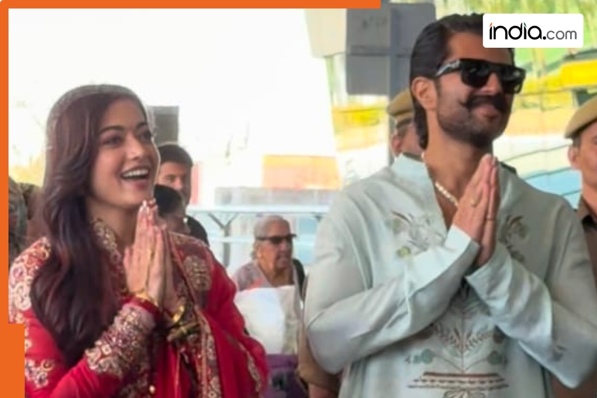 Newlyweds Rashmika Mandanna -Vijay Devarakonda leave from Udaipur Hand ...