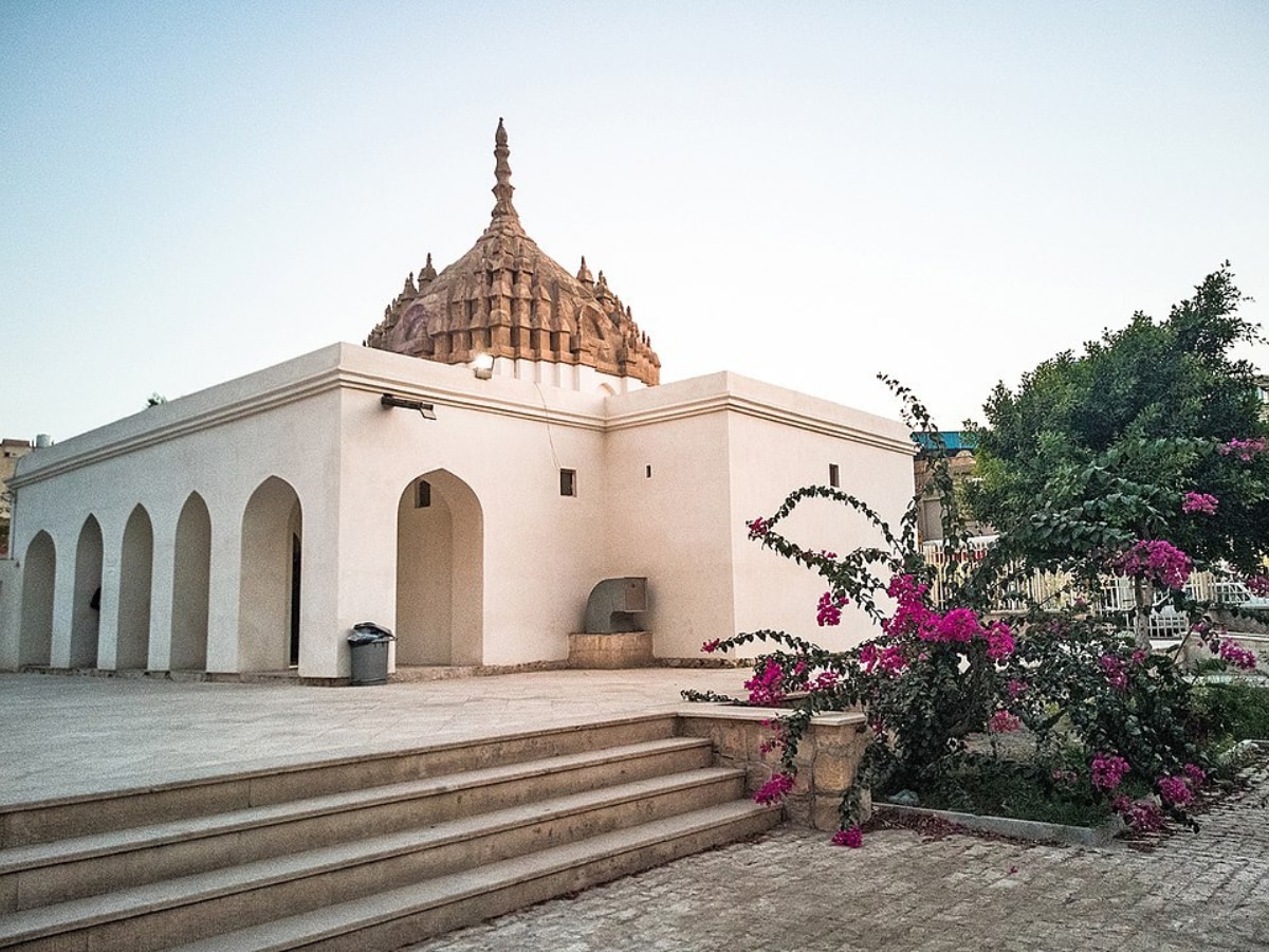 Iran Hindu Temple: मुस्लिम देश में हिंदू आस्था! ईरान में 134 साल पुराना ...