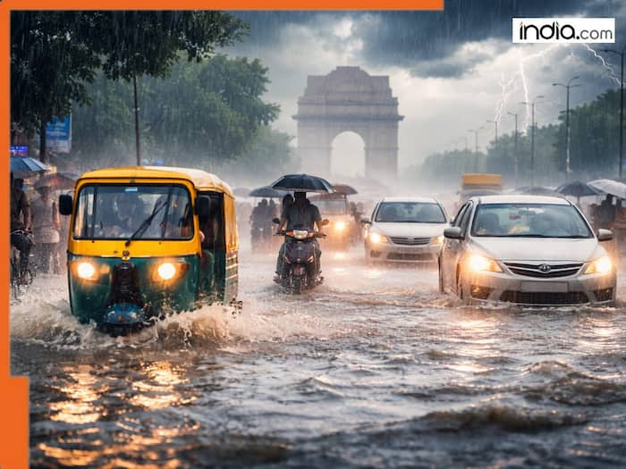 Noida reels under heavy rain, roads submerged and traffic hits ...
